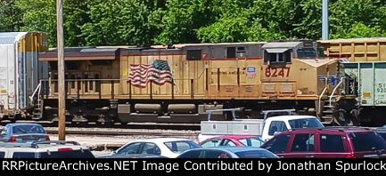 UP 8247, side and front view